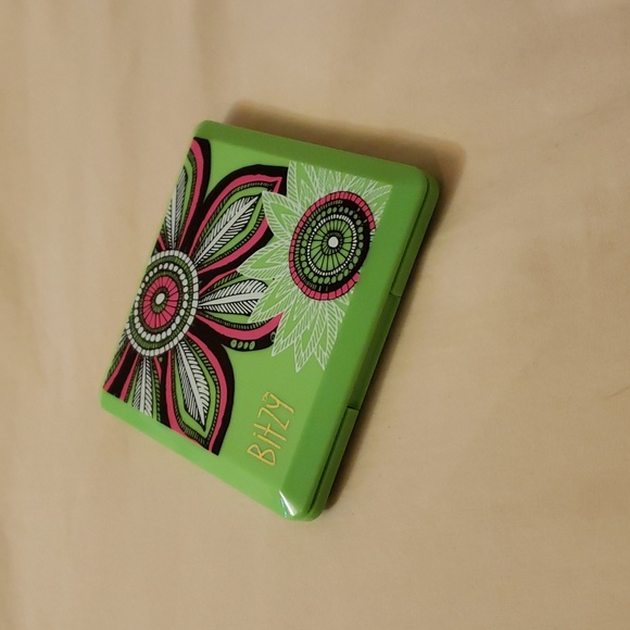 Sally Beauty Bitzy | Makeup | Free With Purchase Sally Beauty Bitzy ...
